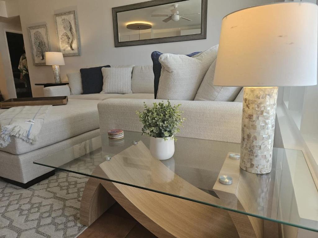 Luxury Beachfront 1BR Villa in Ocean Villas - Breathtaking Views ...