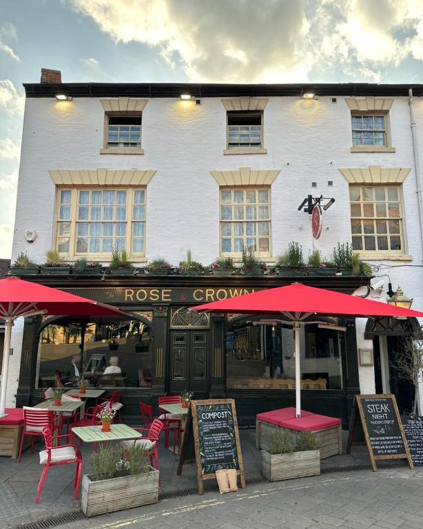 The Rose and Crown, Warwick (updated prices 2026)