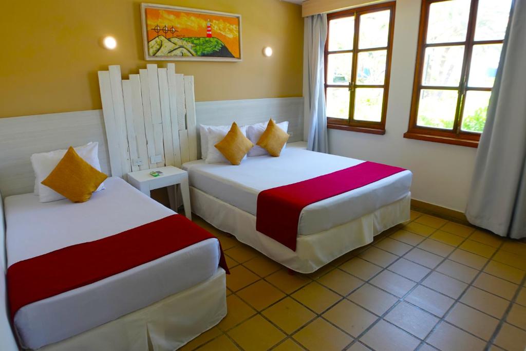 Sunsol Ecoland, Pedro Gonzalez (precios actualizados 2025)