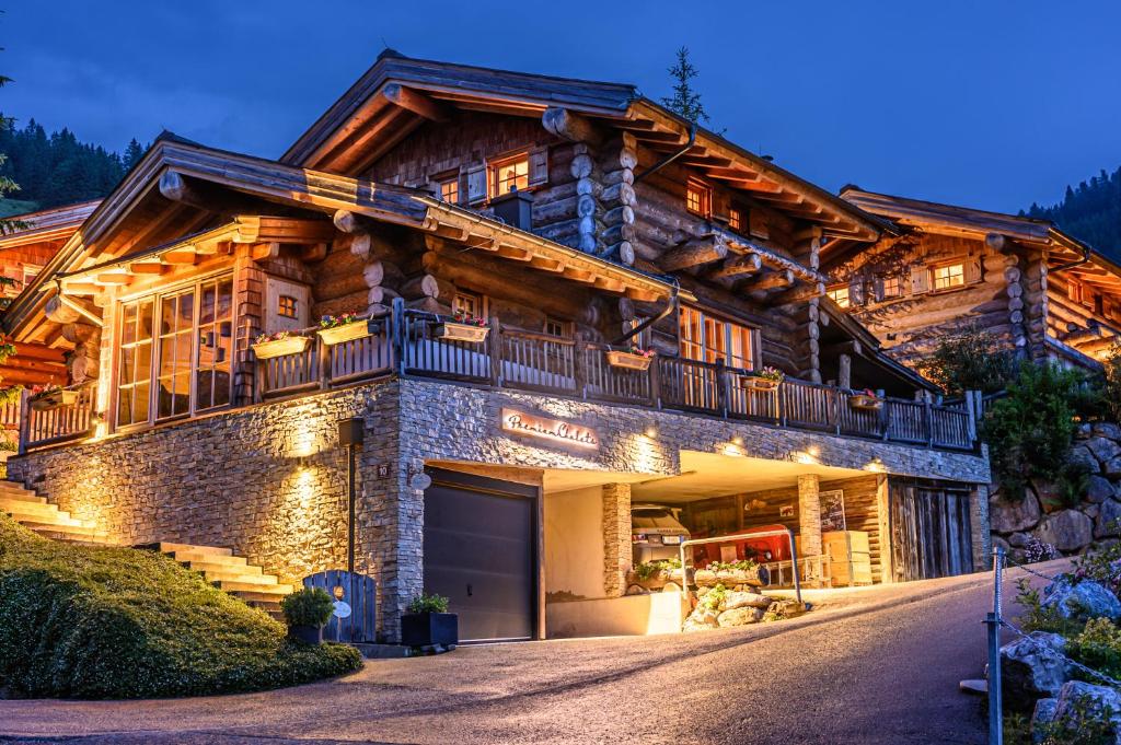 Premium Chalets Maria Alm, Maria Alm am Steinernen Meer (aktualisierte ...