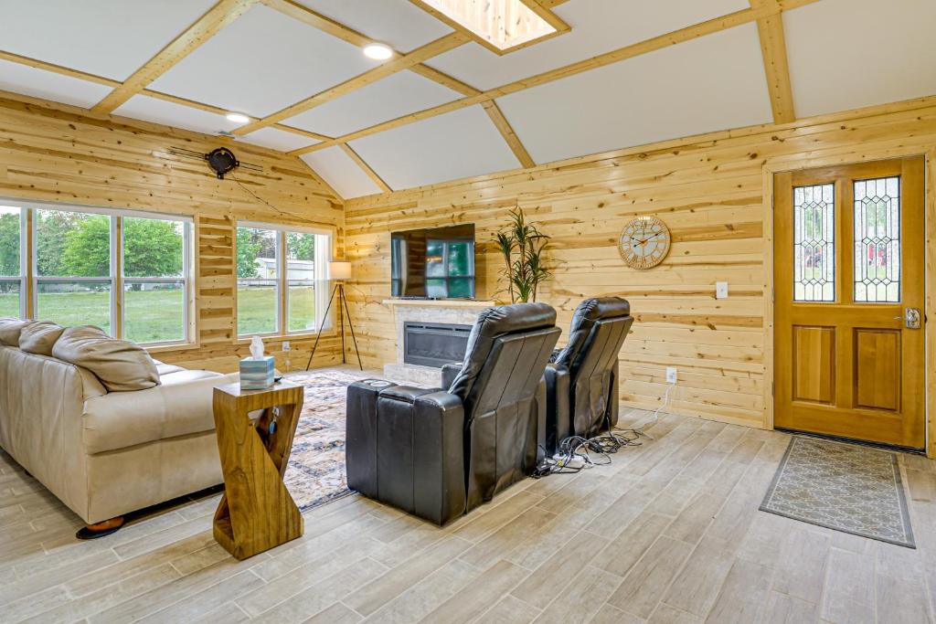 Walk to Shay Lake Updated Home with Water View!, Silverwood (tarifs ...