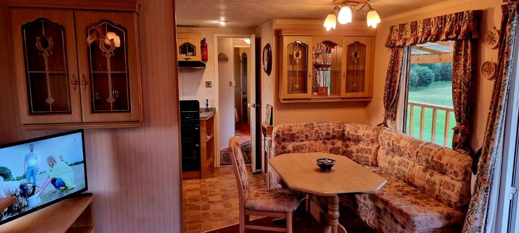 Minijos Slėnis Ant Minijos upės kranto Pirtis jaccuzi Privatus namas ...