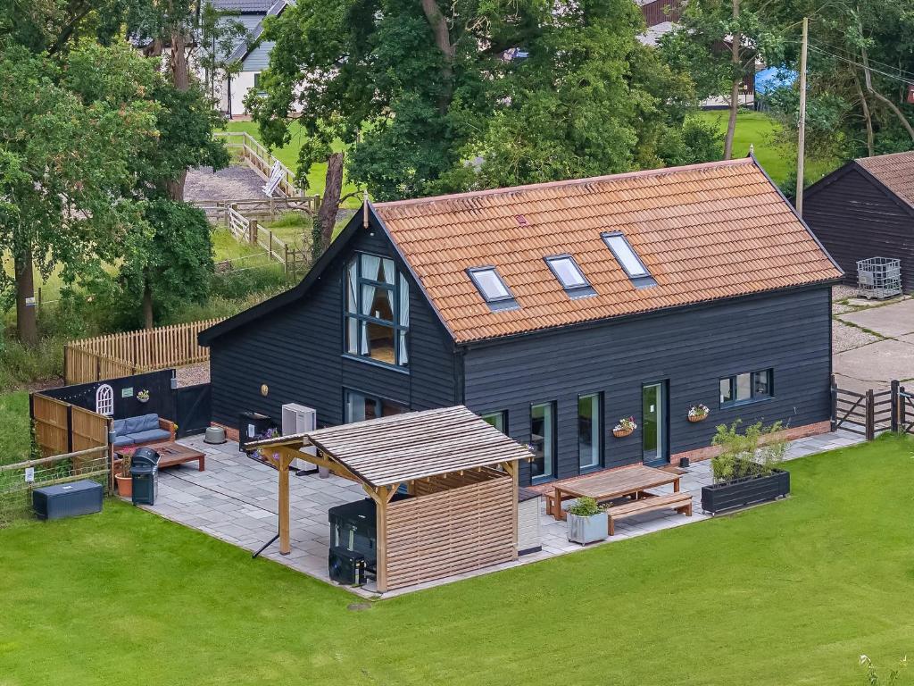 The Owl Barn, Watton (updated prices 2026)