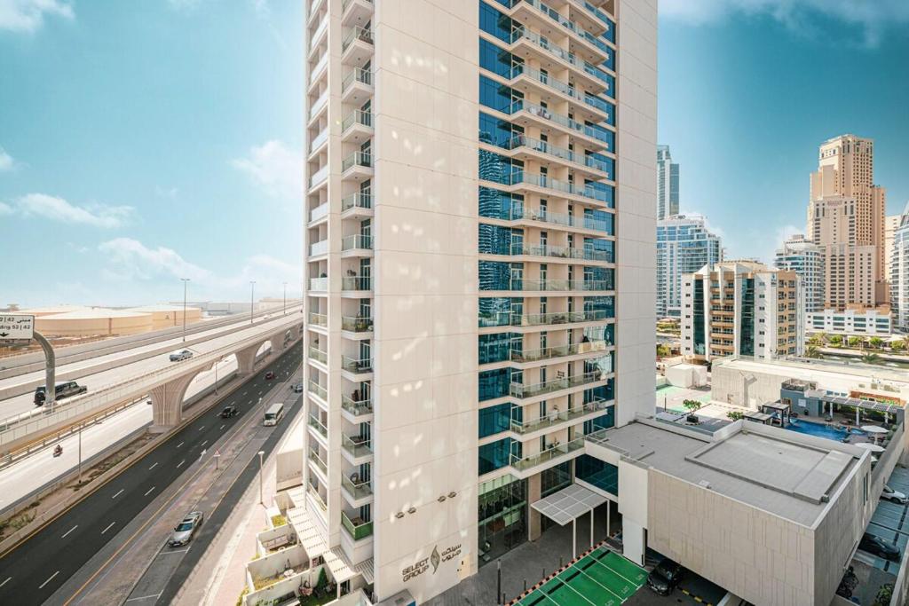 Luxury 3BHK in Dubai Marina By dPie DEC 702, Dubai (updated prices 2025)