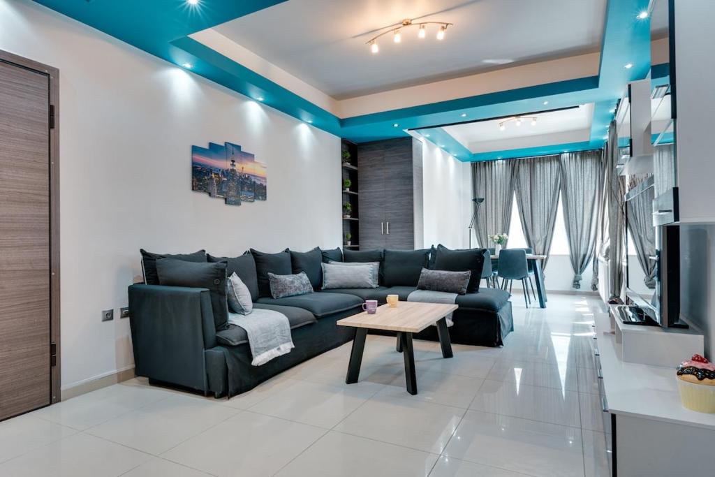 Light Blue Retreat in Holargos, Athens (updated prices 2026)