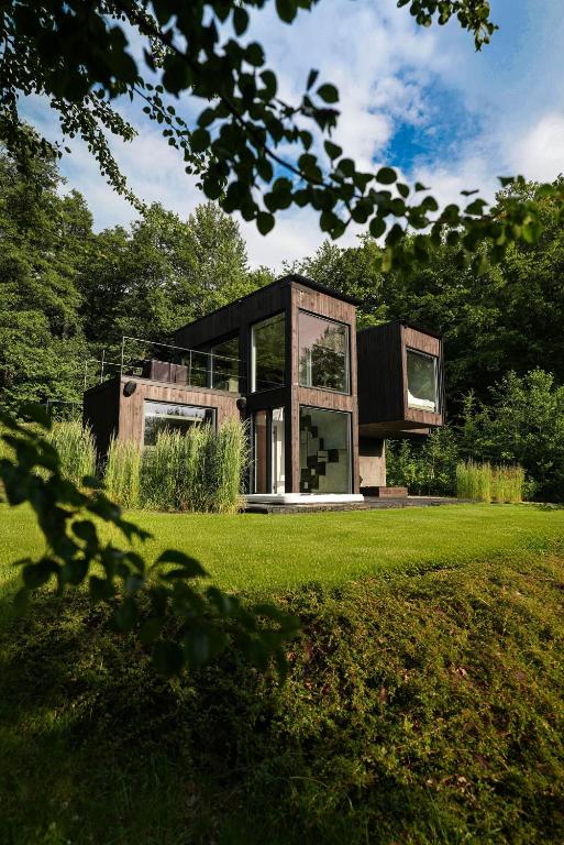 Forrest Space - wyjątkowy dom otoczony naturą, Wola Rafałowska (updated prices 2025)