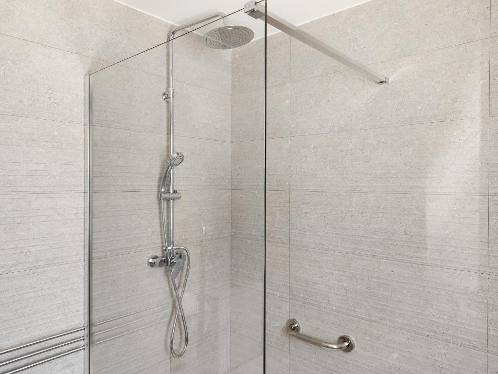 Pes Na Area Fisterra 03, San Martín de Arriba (updated prices 2025)