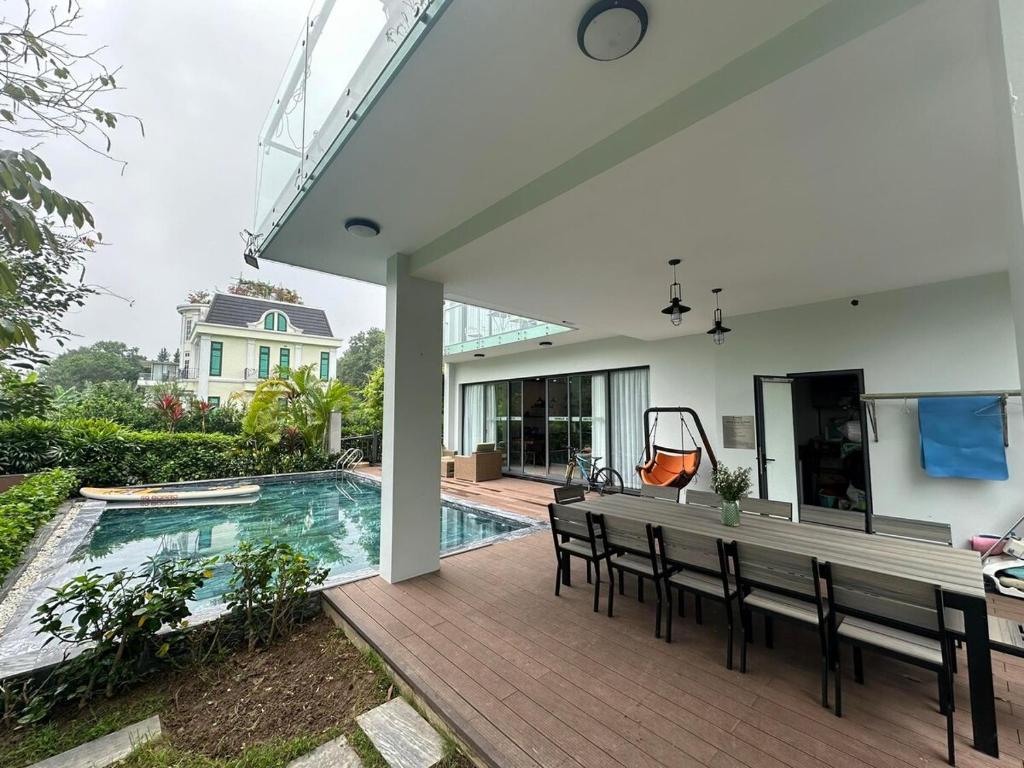 Lá Villa Pool BBQ Karaoke 5 Beds, Phúc Yên (uppdaterade priser för 2025)
