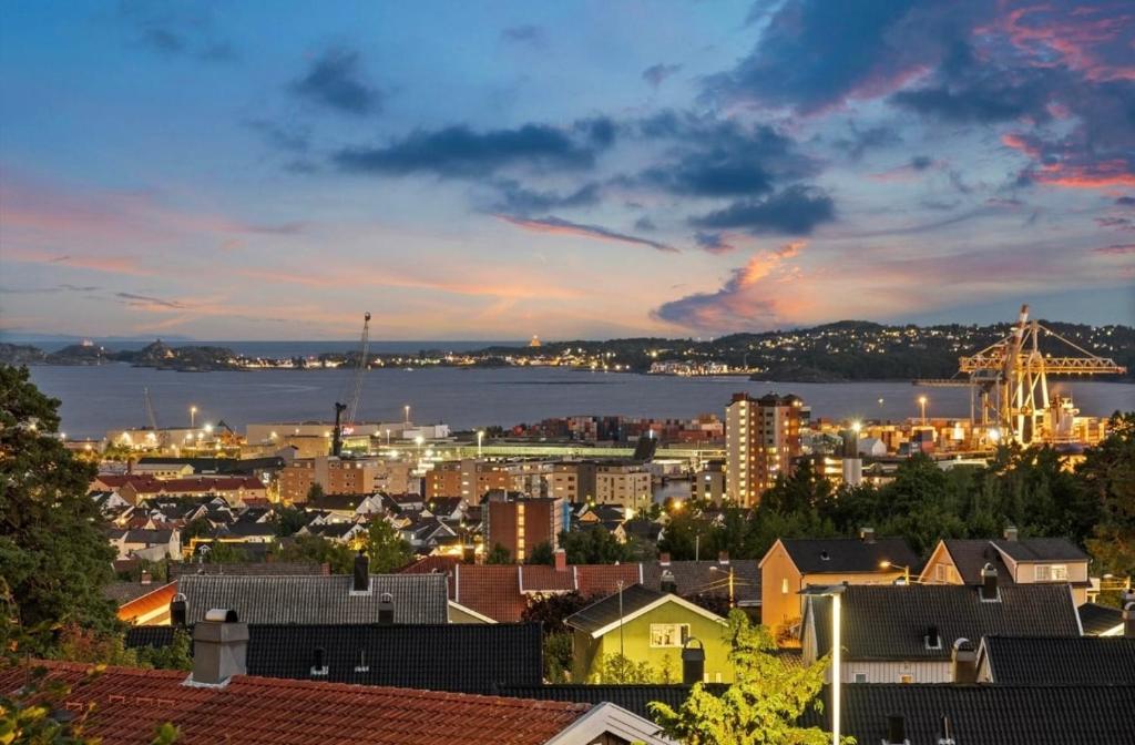 Leilighet nær Color Line i Larvik（Lii）：（最新料金：2025年）
