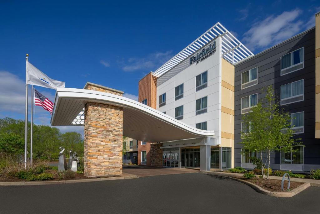 Fairfield Inn & Suites by Marriott Springfield Northampton/Amherst ...