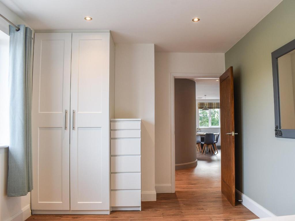 Crooklands Cottage, Austwick (updated prices 2025)