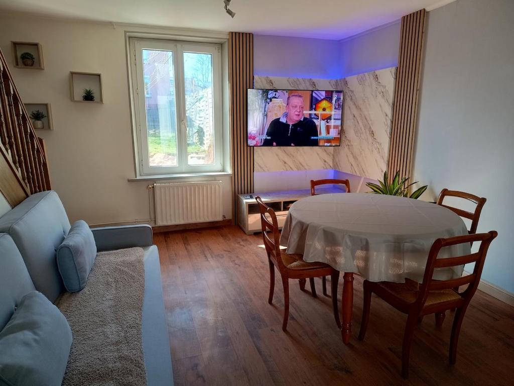 A l'Ombre du Lilas II - avec Spa privatif en supplément, Épinal ...