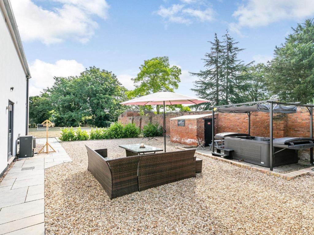 Howell Hall Barn, Howell (updated prices 2026)