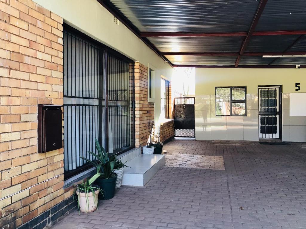 Kelmatic Guest House Florida North, Roodepoort (updated prices 2026)