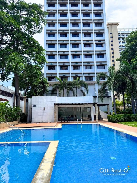 Affordable Stay with Free Pool, Netflix & Wifi Alabang SC4, Manila ...