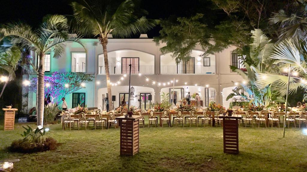 VILLA SCALINA Seaside Hideaway - 7 Bedroom - Pool - Gym - Walk to beach ...