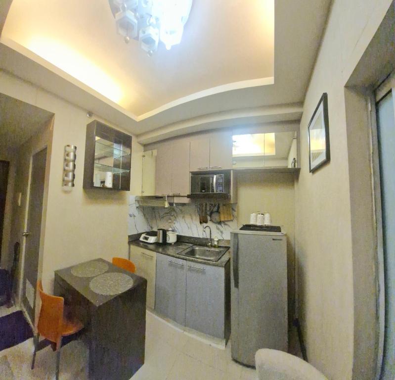 MEZZA TOWER 2 SMARTTV 43inch, Manila (prezzi aggiornati per il 2025)