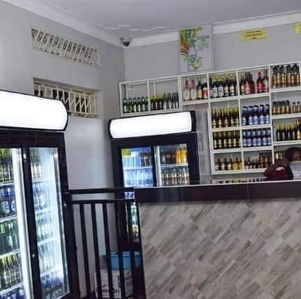 Rodrigo's Lounge, Entebbe (updated na presyo sa 2025)
