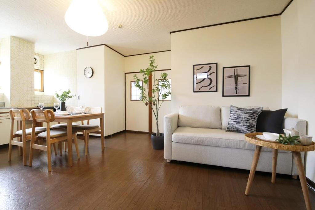 Oshinmachi Heights 301, Takayama (updated prices 2025)