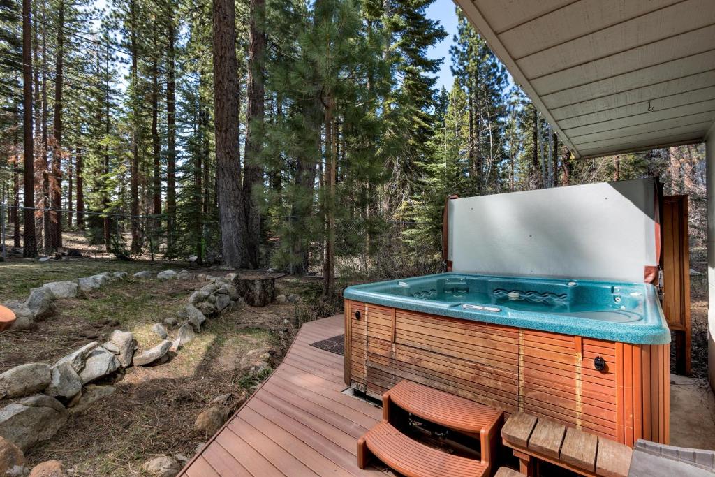 Sundown Lodge home, Stateline (updated prices 2025)