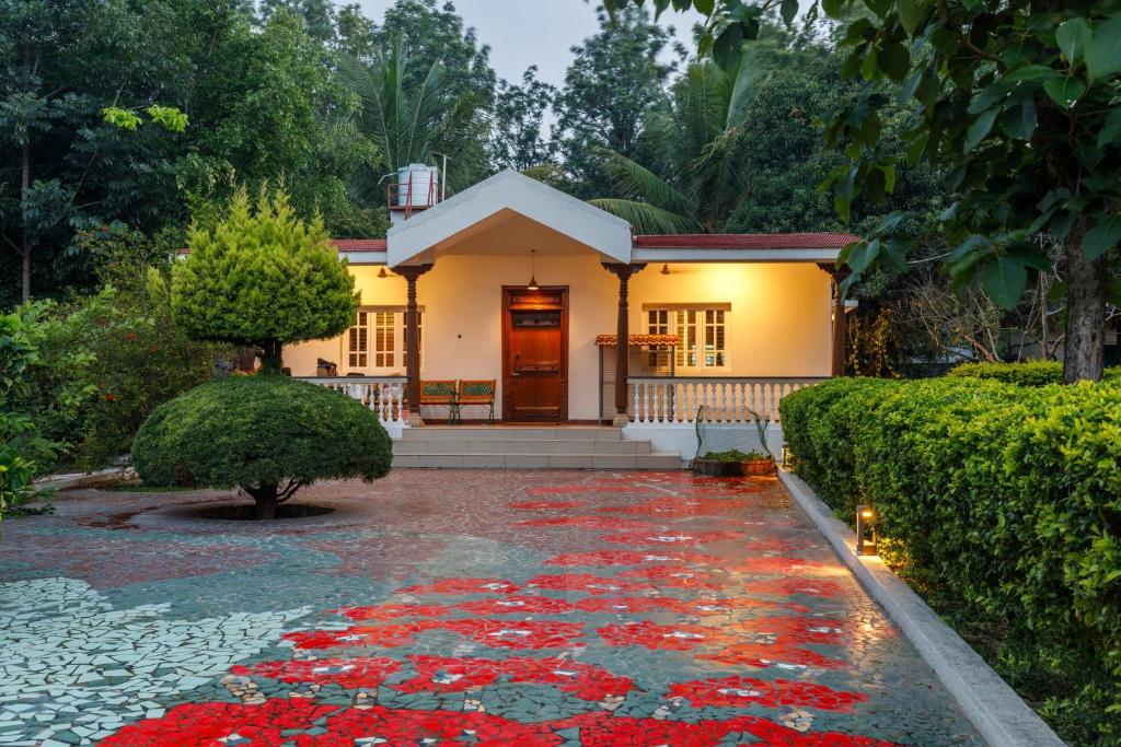 White Lotus Villa by StayJadeJacuzziGames Room, Bangalore ...