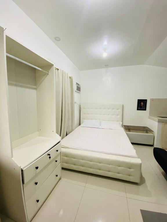 Fully Furnished Studio Type Room with Parking Near Splash Island ...