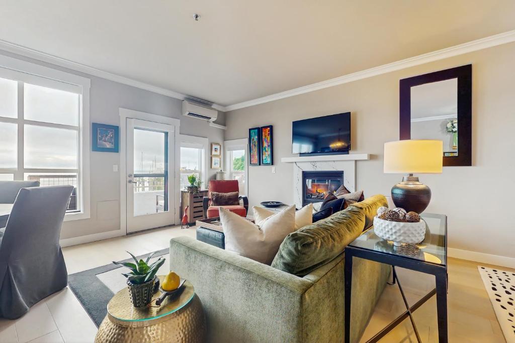 The Beach Suite, Langley (updated prices 2025)