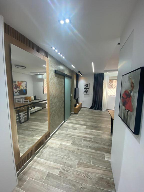 Seaside Aaron Apartment, Golem (updated prices 2025)