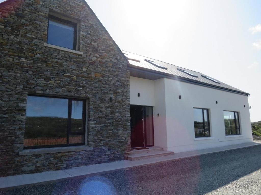 Dooneen House, Clifden (updated prices 2026)