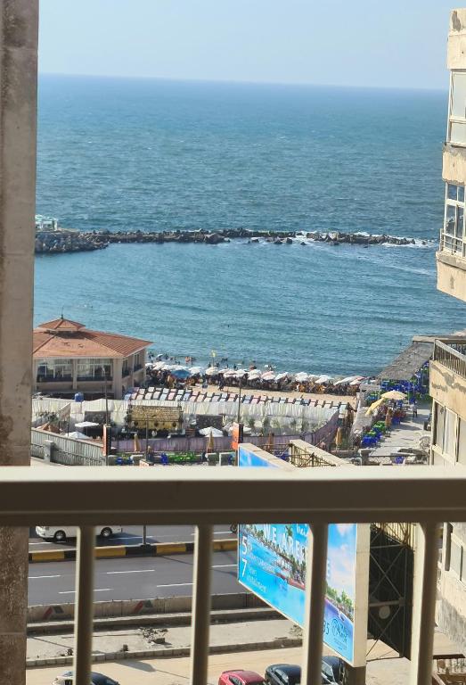 亞歷山大Charming sea view apartment at the heart of Alexandria（2025 年最新房價）
