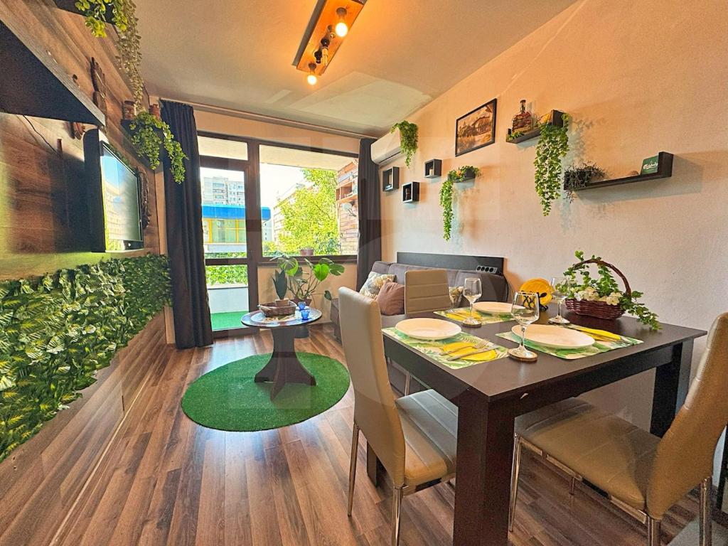 Urban Botanical 2BR, Varna City (updated prices 2026)