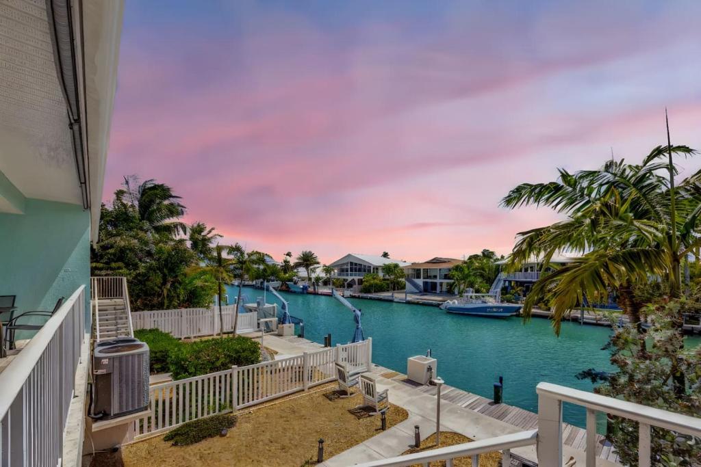 Sunny Waterfront Key Colony 3BR 3BA Villa w Dock, Key Colony Beach ...
