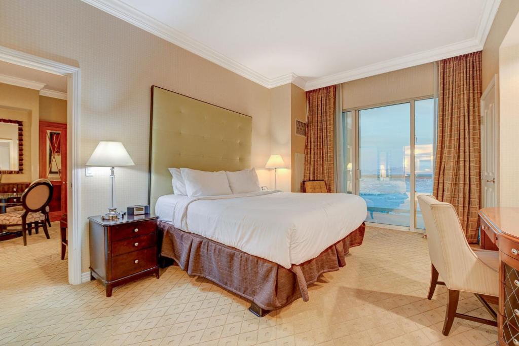 Nocturne Suite at MGM Signature Tower 1 BALCONY, Las Vegas (updated prices 2025)