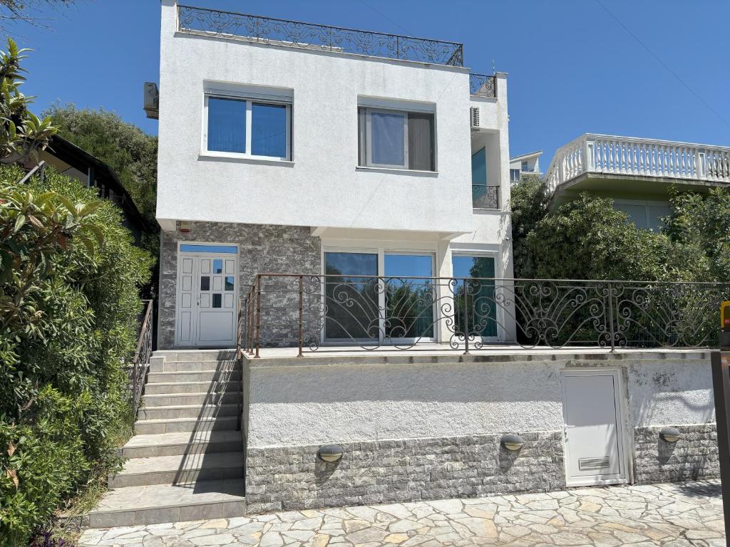 Villa Diel 300m vom Strand, Utjeha (updated prices 2025)