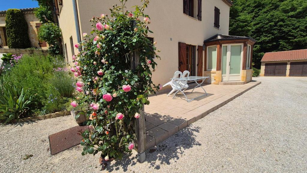 La Croix de Pierre proche de Sarlat, Prats-de-Carlux (updated prices 2026)