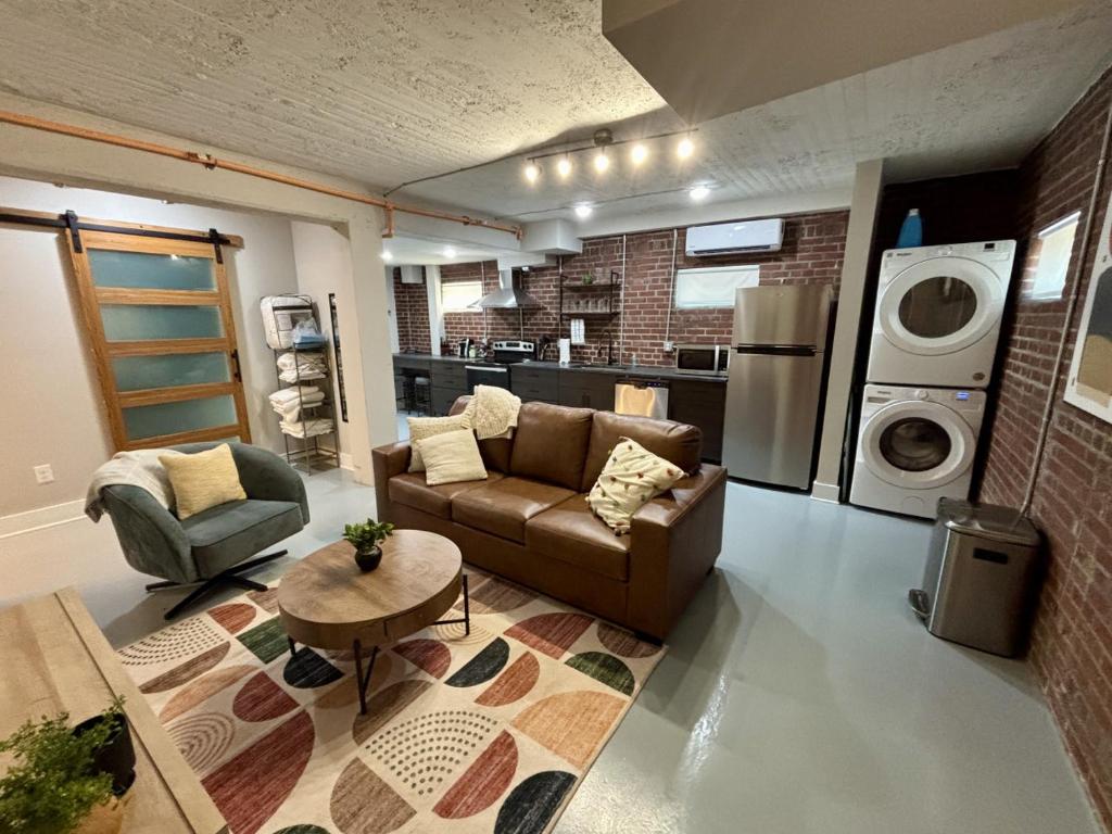 The Monarch Unit 7, Huntsville (updated prices 2026)