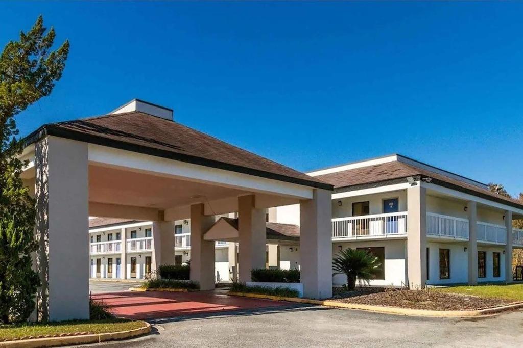 Baymont by Wyndham Metter, Metter (updated prices 2026)