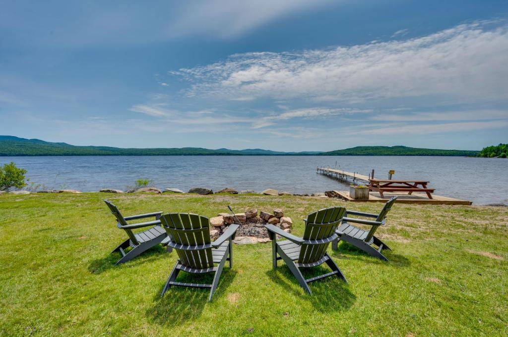 Pittsburg Lake House with Magalloway Mountain Views!, Pittsburg ...