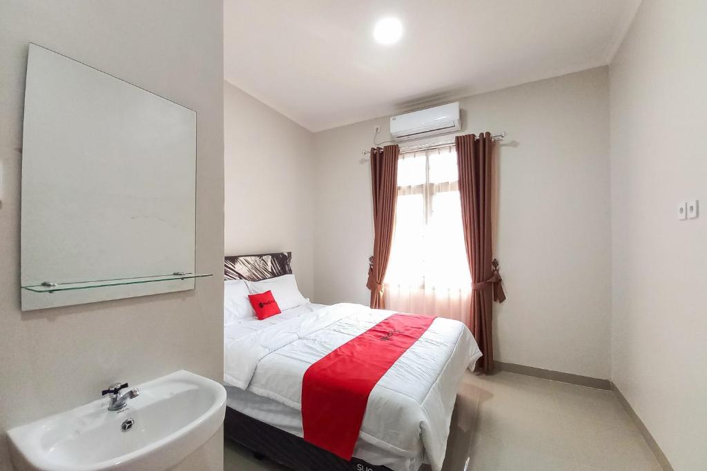 BanjarbaratuRedDoorz at The Nawasena Kandis Riau（2025 年最新房價）