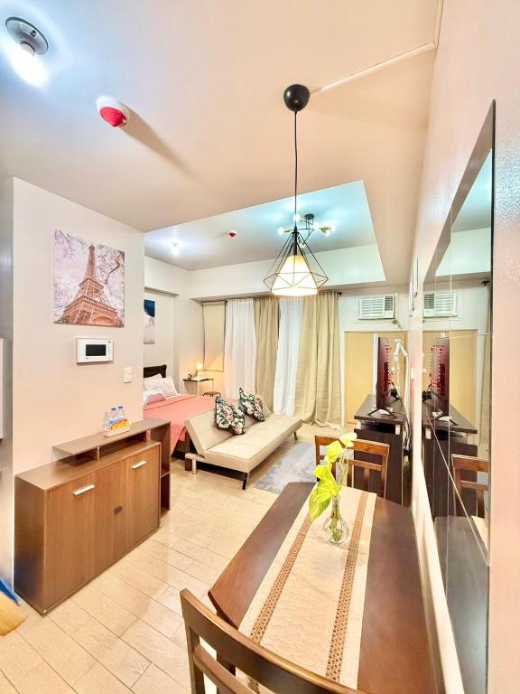 Santis Place Condotels 81 Newport Across NAIA Terminal 3 - Runway Manila, Manila (aktualisierte ...