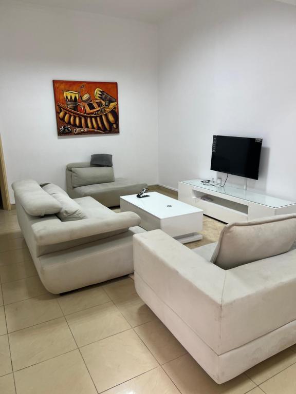 Moradia no Centro da Cidade, Luanda (posodobljene cene za leto 2025)