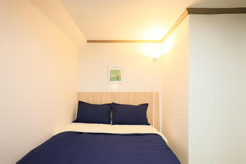 Moon's eye, Seoul (updated prices 2026)