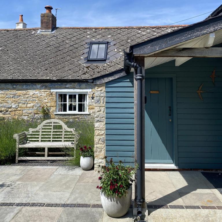 Huberts,, Wedmore (updated prices 2026)