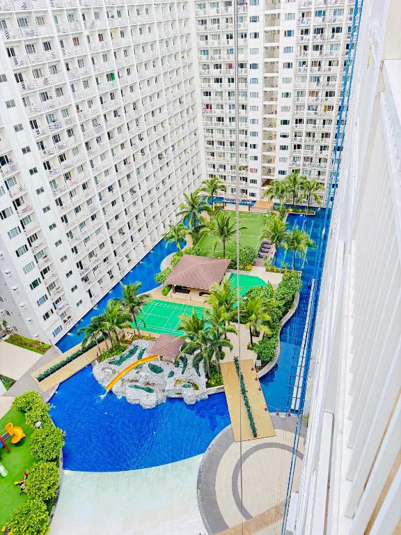 Shore Residences MOA - Via & Sabby Staycation, Sampong (updated prices ...