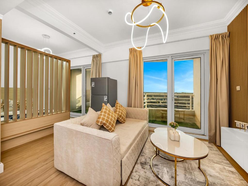 Luxury 3BHK w Floating Bed in Dubai Marina Man 2805, Dubai (updated ...