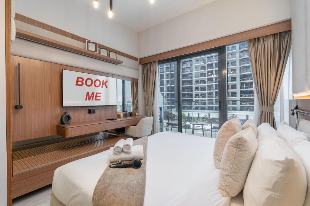 Elegant Studio at Azizi Riviera Sleeps 2 with Pool, Dubai (preços ...