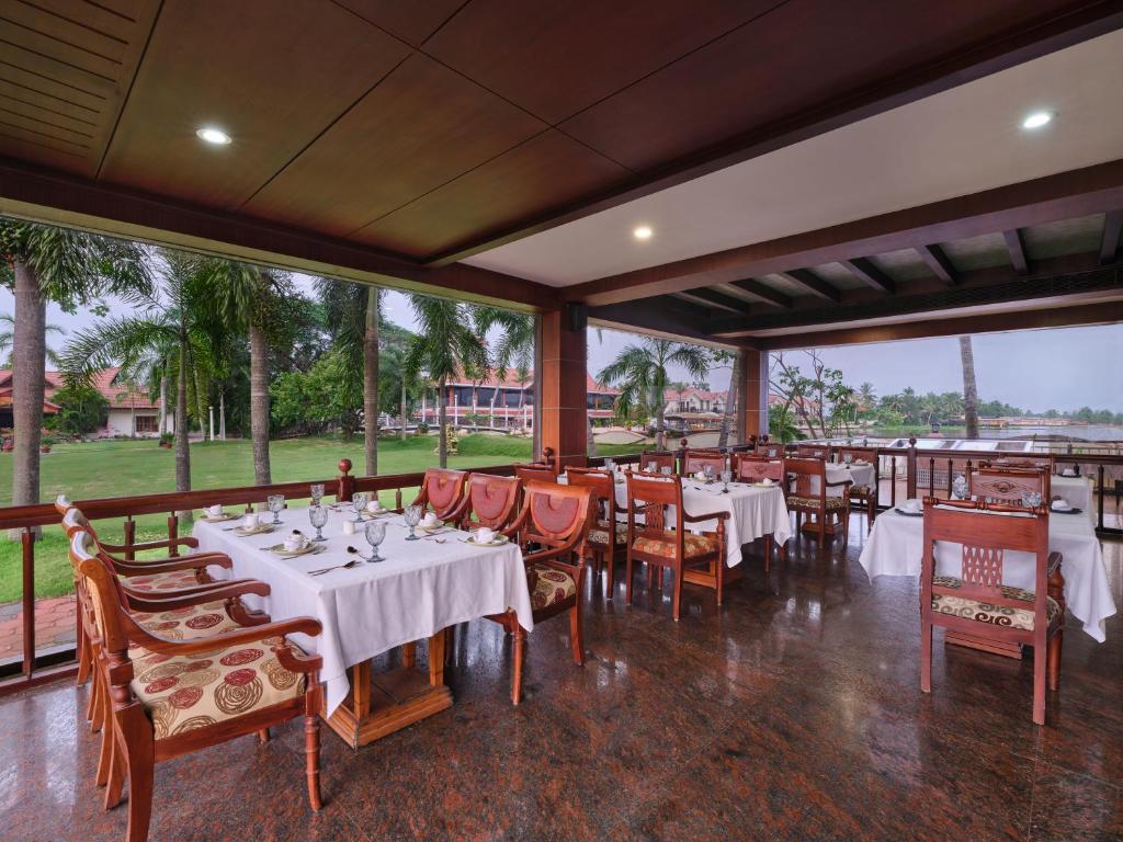 Sterling Lake Palace Alleppey, Alleppey (updated prices 2025)