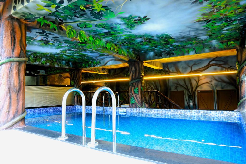 Misty Dale Luxury Resort & Spa, Anachal (updated prices 2025)