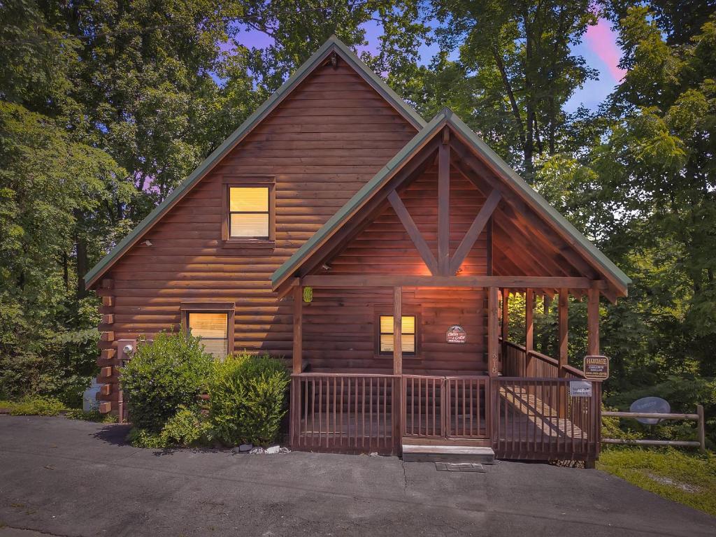 Chillin N Grillin cabin, Sevierville (updated prices 2026)