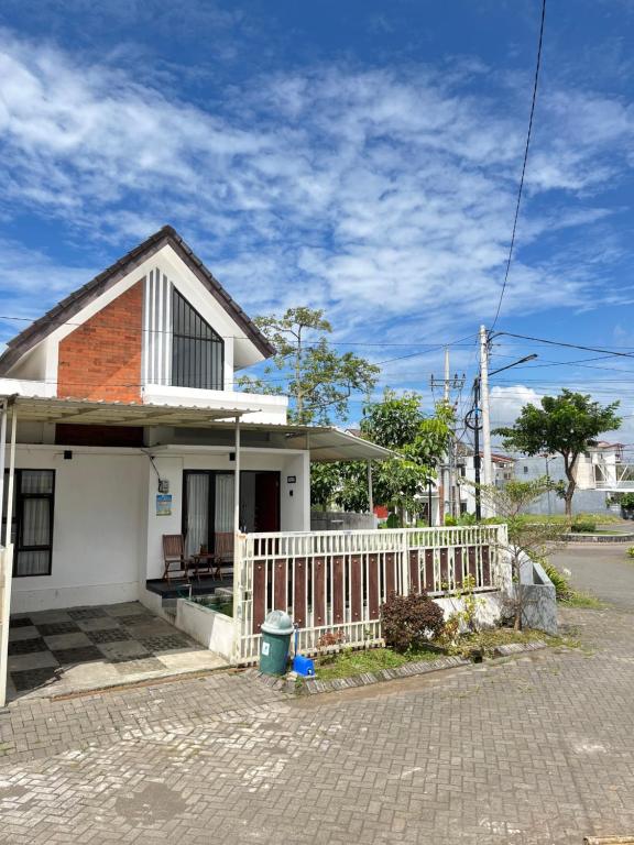 MP Villa New Ardmore A64 Malang, Malang (prețuri actualizate 2025)